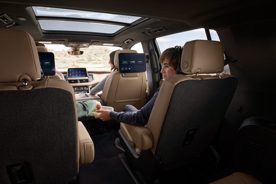 2024 Chevrolet Suburban | Large 3-Row SUV | Chevrolet Canada