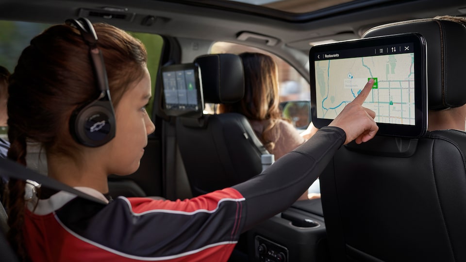 2021 Chevrolet Suburban | Large 3-Row SUV | Chevrolet Canada