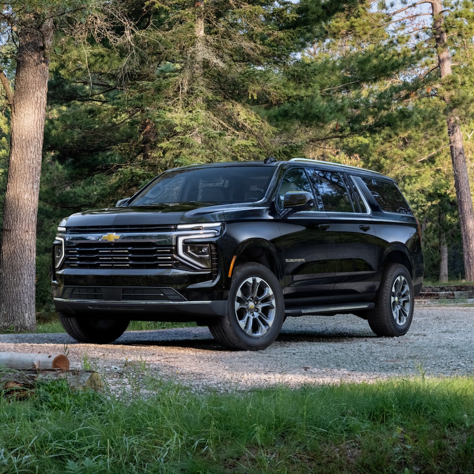 The New 2025 Chevrolet Suburban | Large SUV | Chevrolet Canada