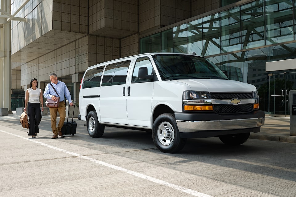 2024 Chevrolet Express Vans | Chevrolet Canada